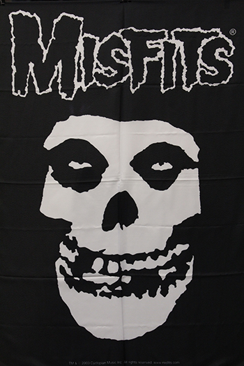 Misfits - Fiend Skull - Flag 30 x 40 - FLMISFIT004 - Wild Planet ...